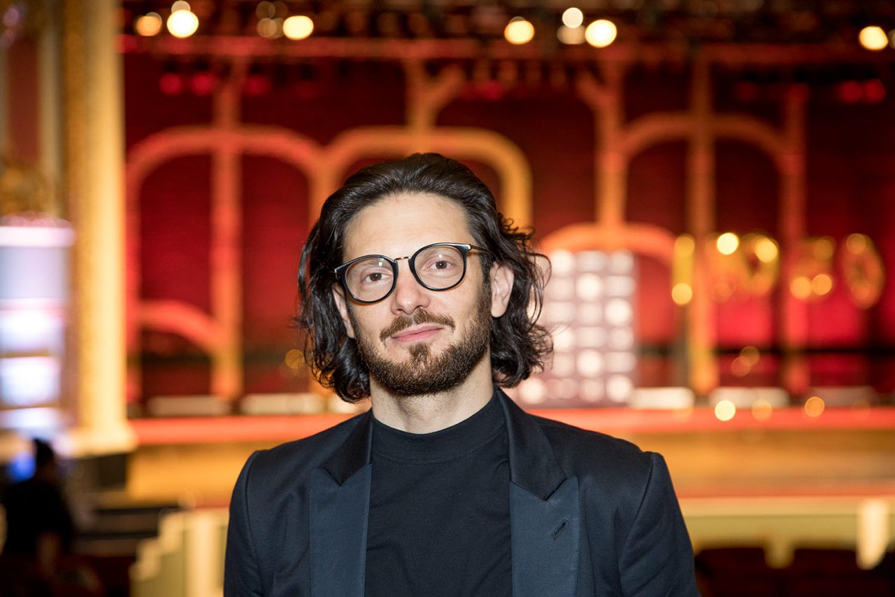 Sarah-Jeanne Labrosse brille sur le tapis rouge de La Contemplation du ...