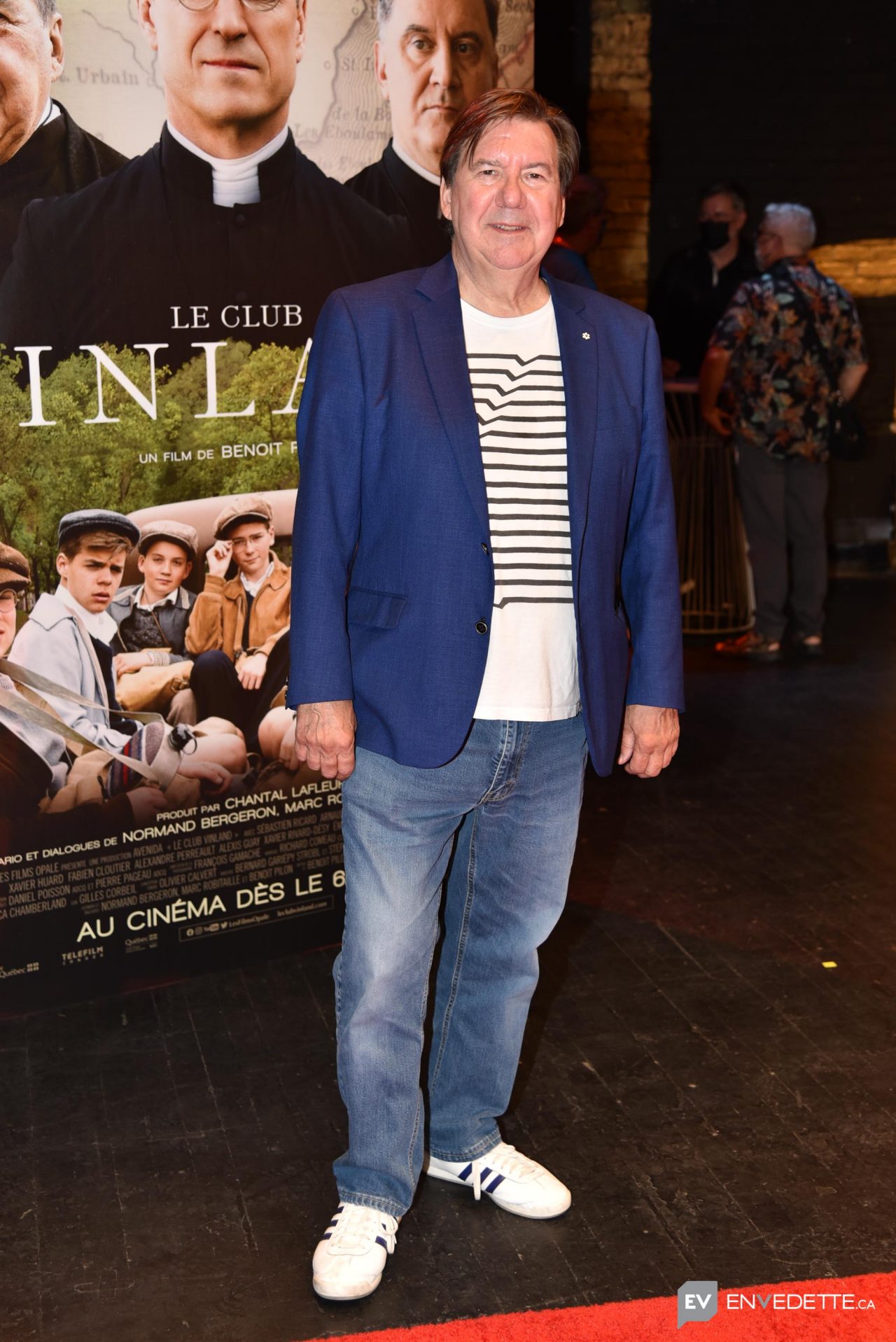 Un tapis rouge bondé de vedettes pour la première du film Le Club Vinland