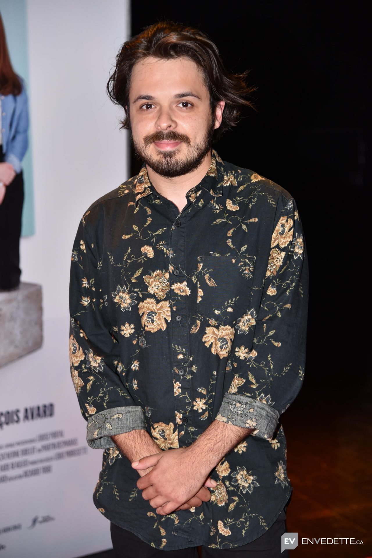 Une foule de vedettes sur le tapis rouge du film Le guide de la famille ...