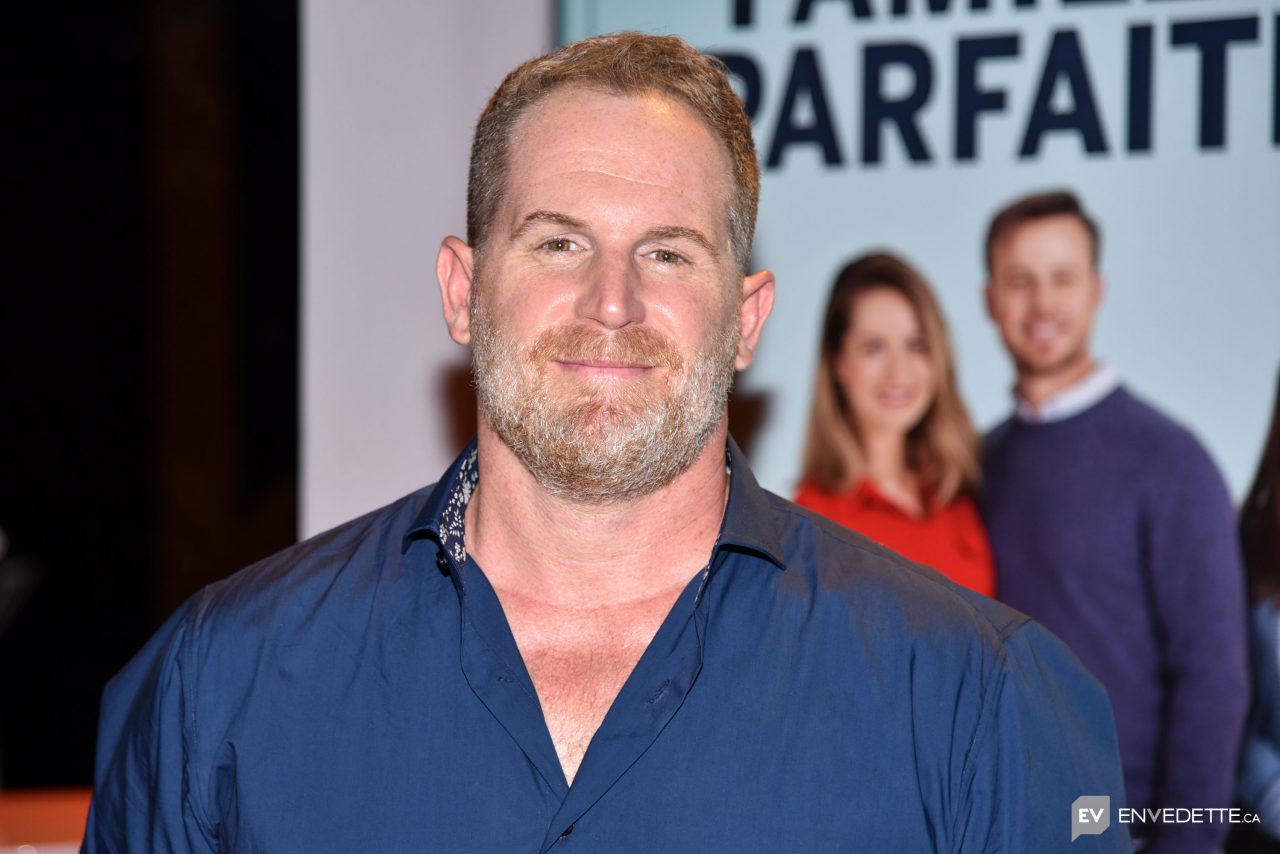 Une foule de vedettes sur le tapis rouge du film Le guide de la famille ...