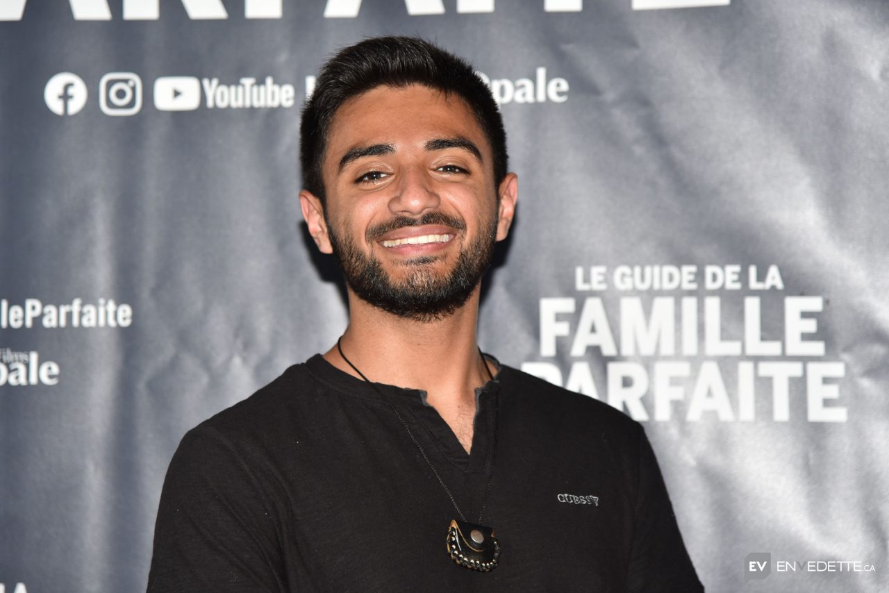 Une foule de vedettes sur le tapis rouge du film Le guide de la famille ...