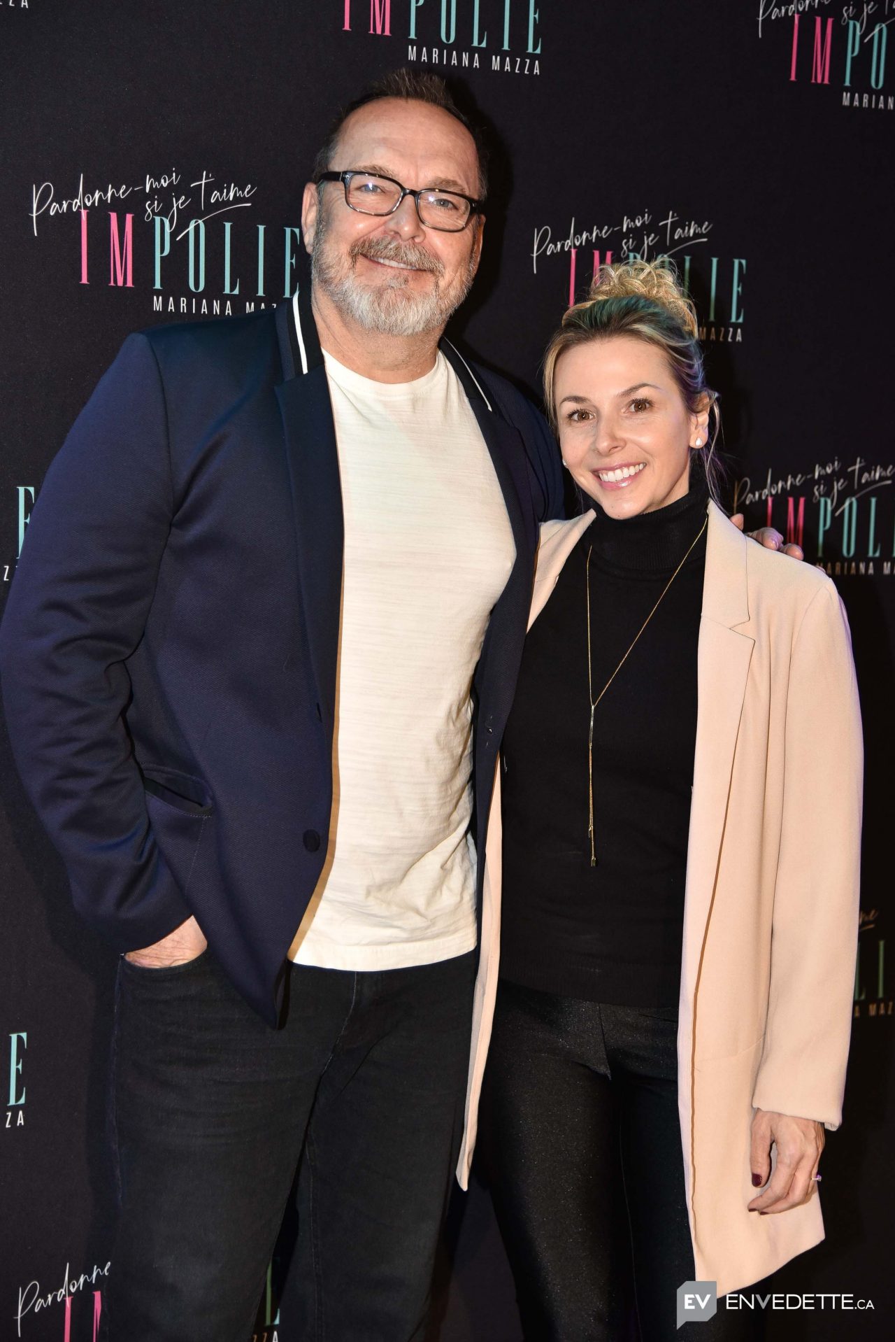 Première de Mariana Mazza: Les couples à l'honneur sur le tapis rouge!