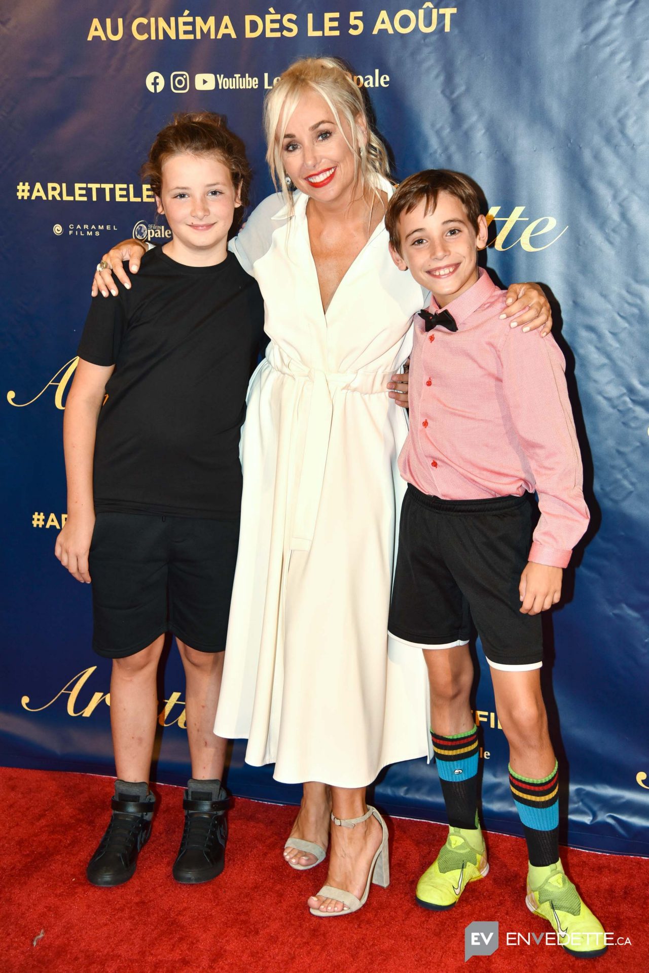 Mariloup Wolfe et Maripier Morin brillent sur le tapis rouge du film ...