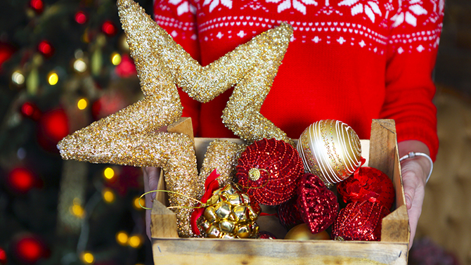 Dossier décorations de Noël: guirlandes, couronnes et décorations à ...