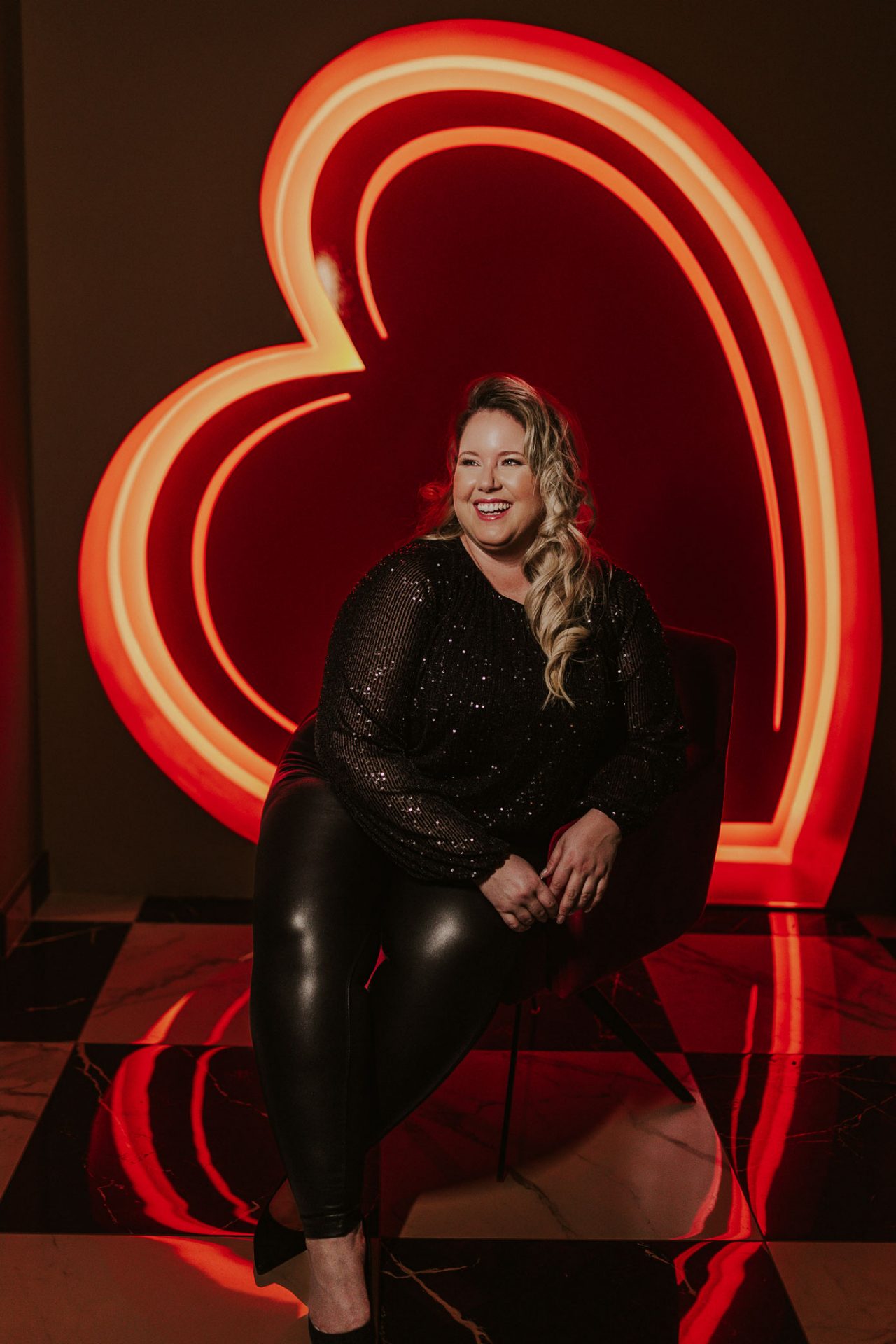 Taille plus : 3 looks flamboyants et élégants pour les Fêtes