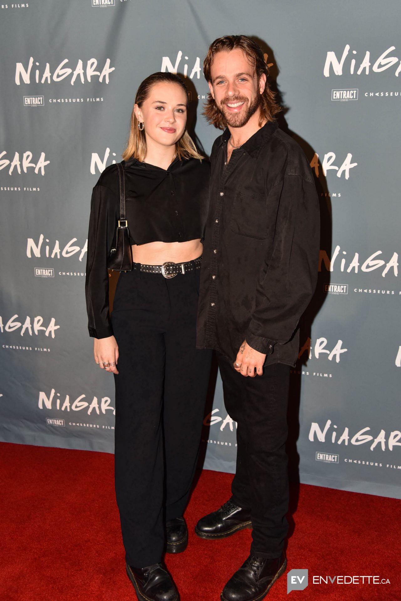 15 adorables photos d'Emi Chicoine et son amoureux connu