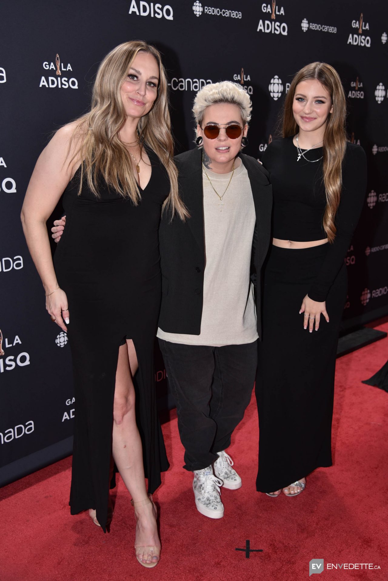 ADISQ 2023: Voyez les plus beaux couples sur le tapis rouge!