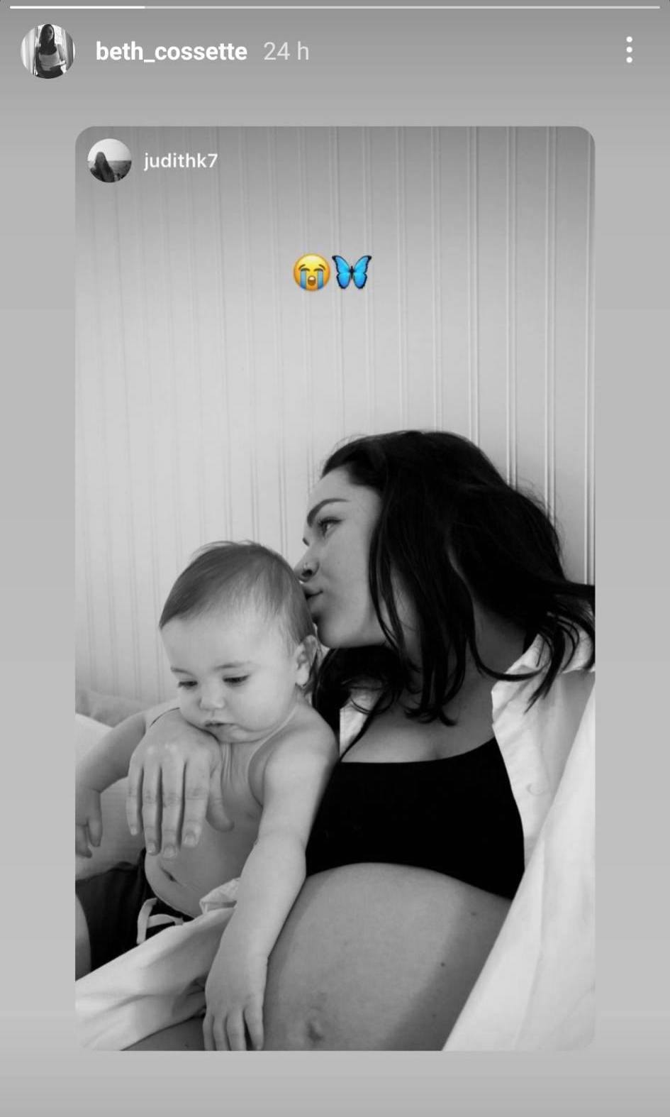 Sur le point d'accoucher, Beth Cossette dévoile son baby bump