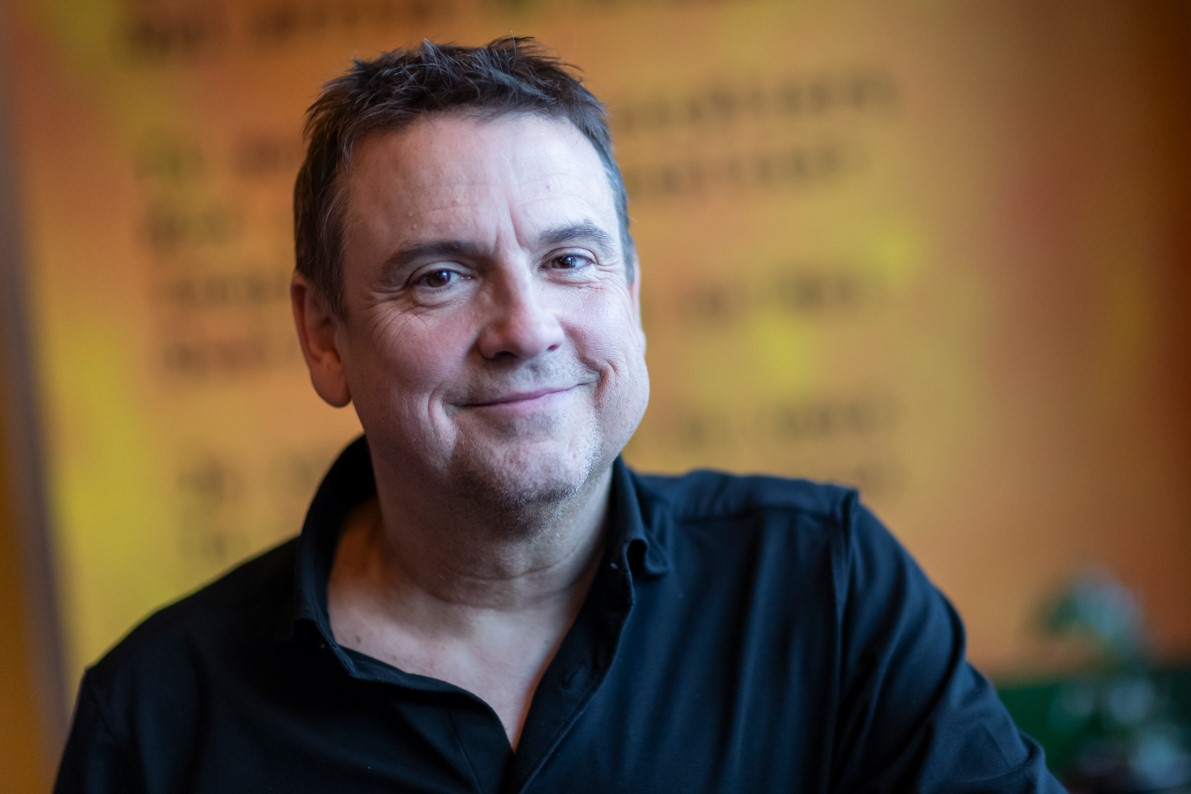 Bye Bye 2023: Claude Legault «est top shape» et nous en mettra plein la vue