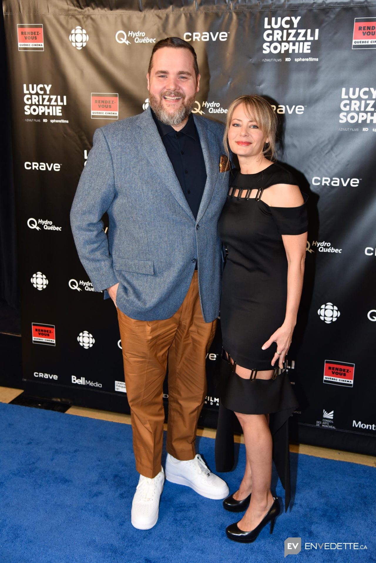 Catherine-Anne Toupin nous présente sa soeur sur le tapis rouge