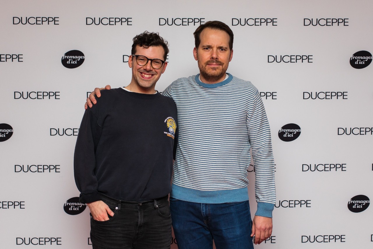 Charlotte Legault brille sur le tapis rouge de King Dave