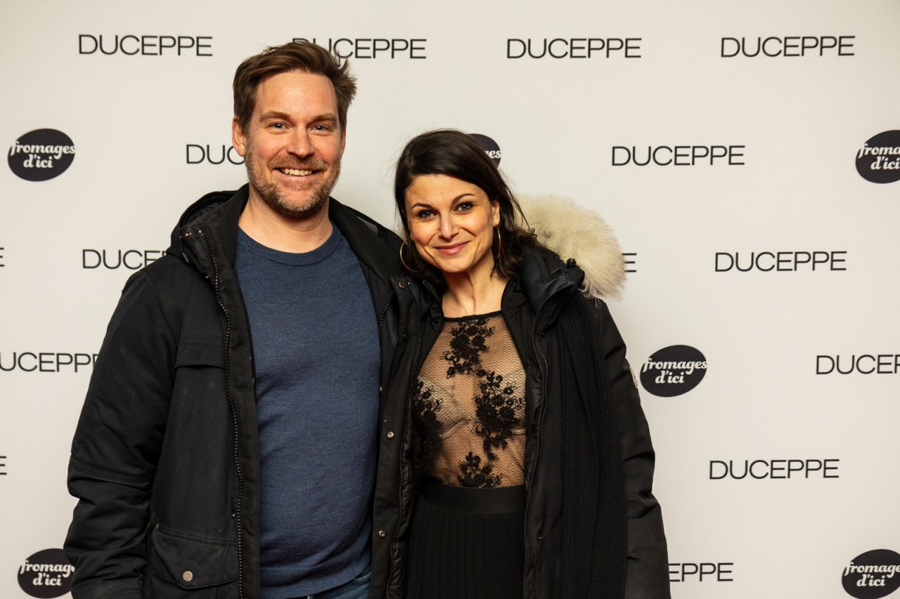 Émilie Bibeau nous laisse sans mot dans ce fabuleux haut en dentelle ...