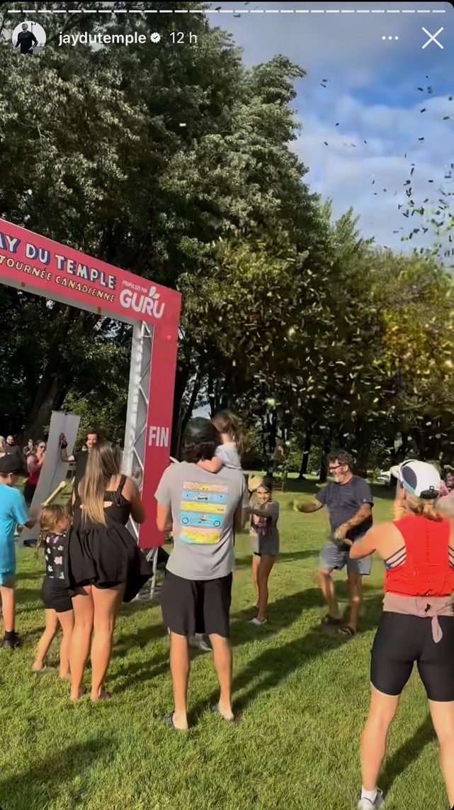 Émotif, Jay Du Temple termine sa traversée du Canada, voyez les images