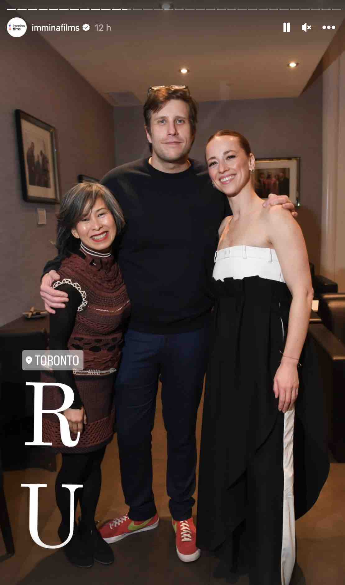 Karine Vanasse est plus grande que nature dans cette robe filet révélatrice