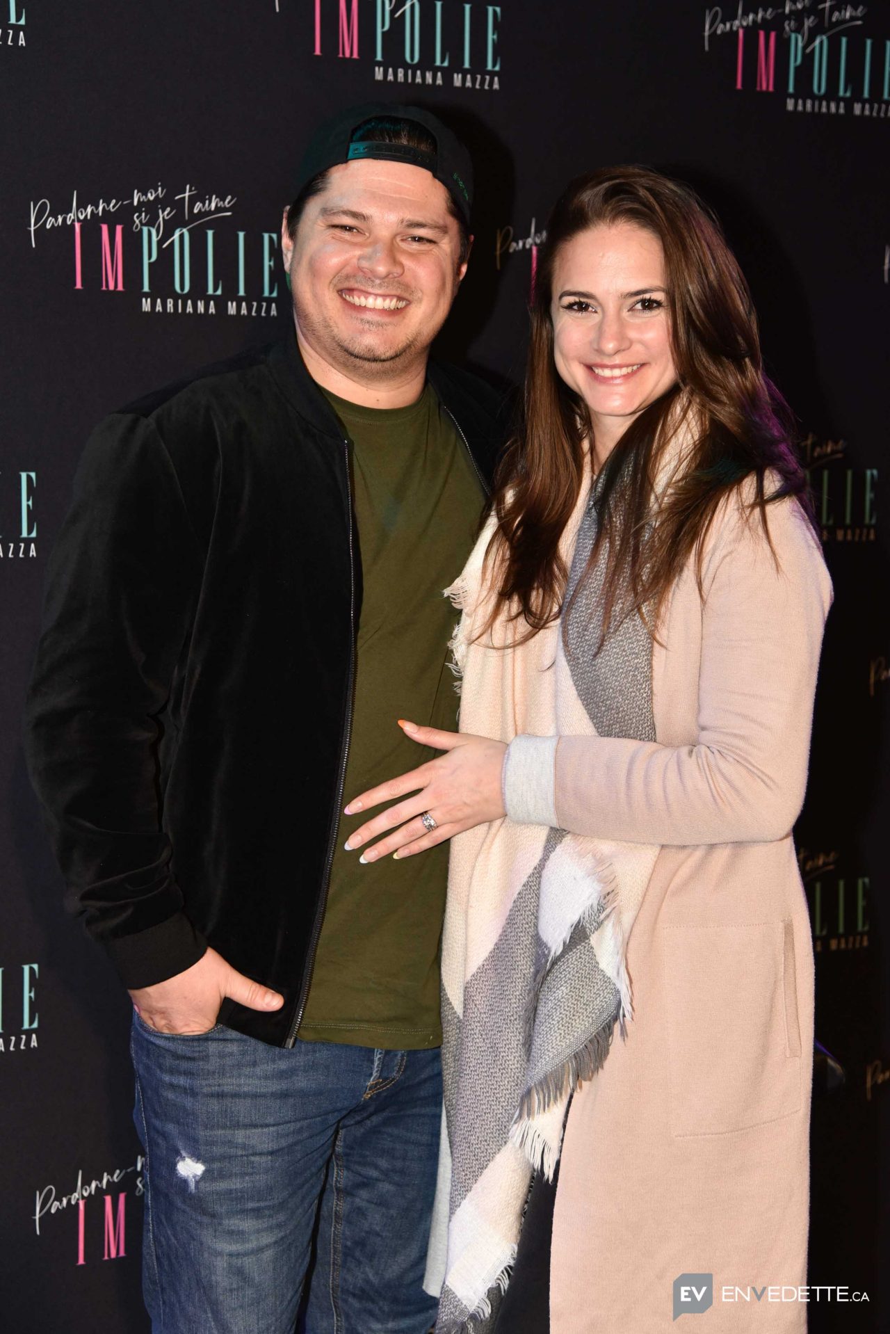 Philo Lirette offre une magnifique bague à son amoureuse pour une ...