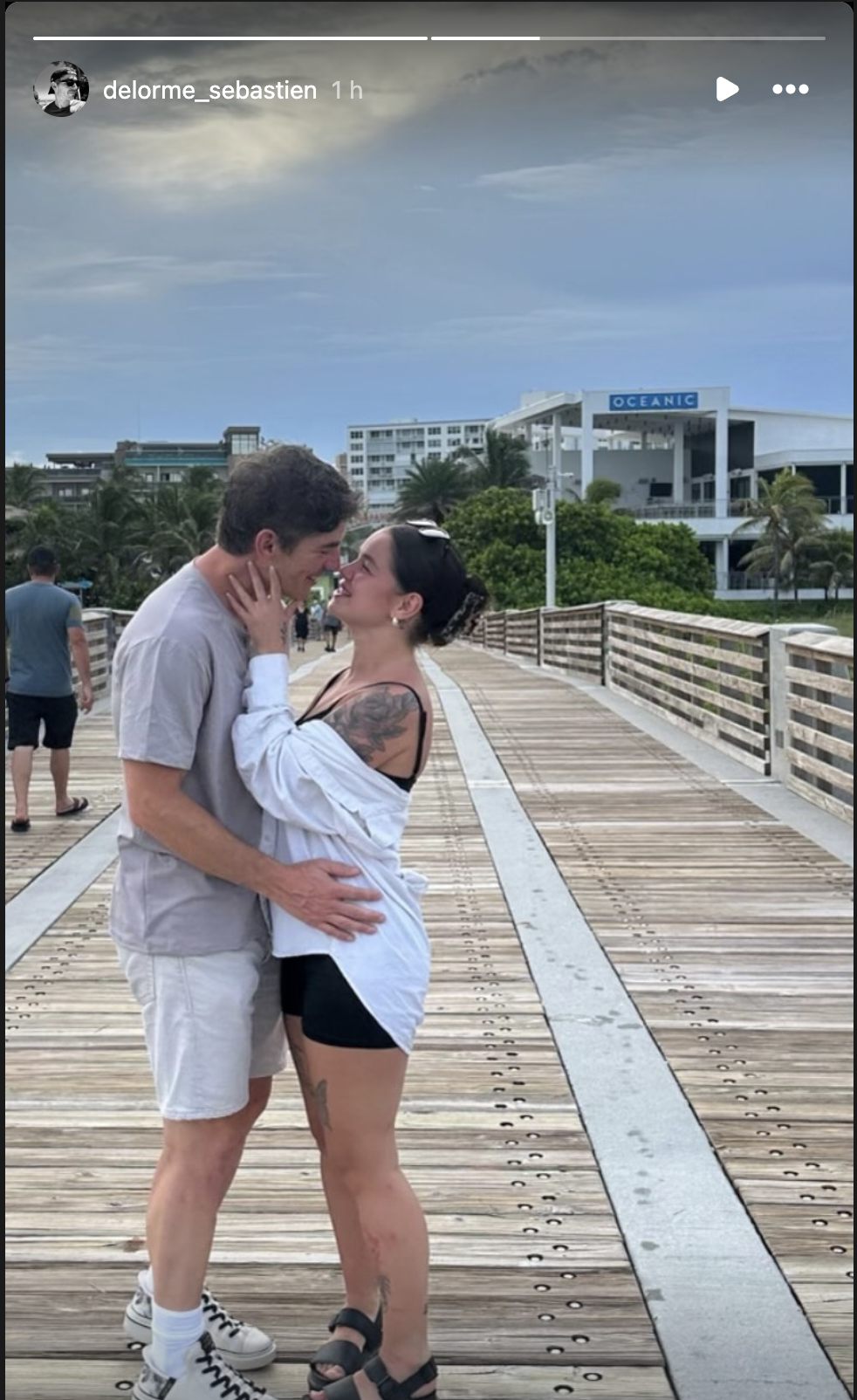 Sébastien Delorme partage une première photo romantique avec sa ...