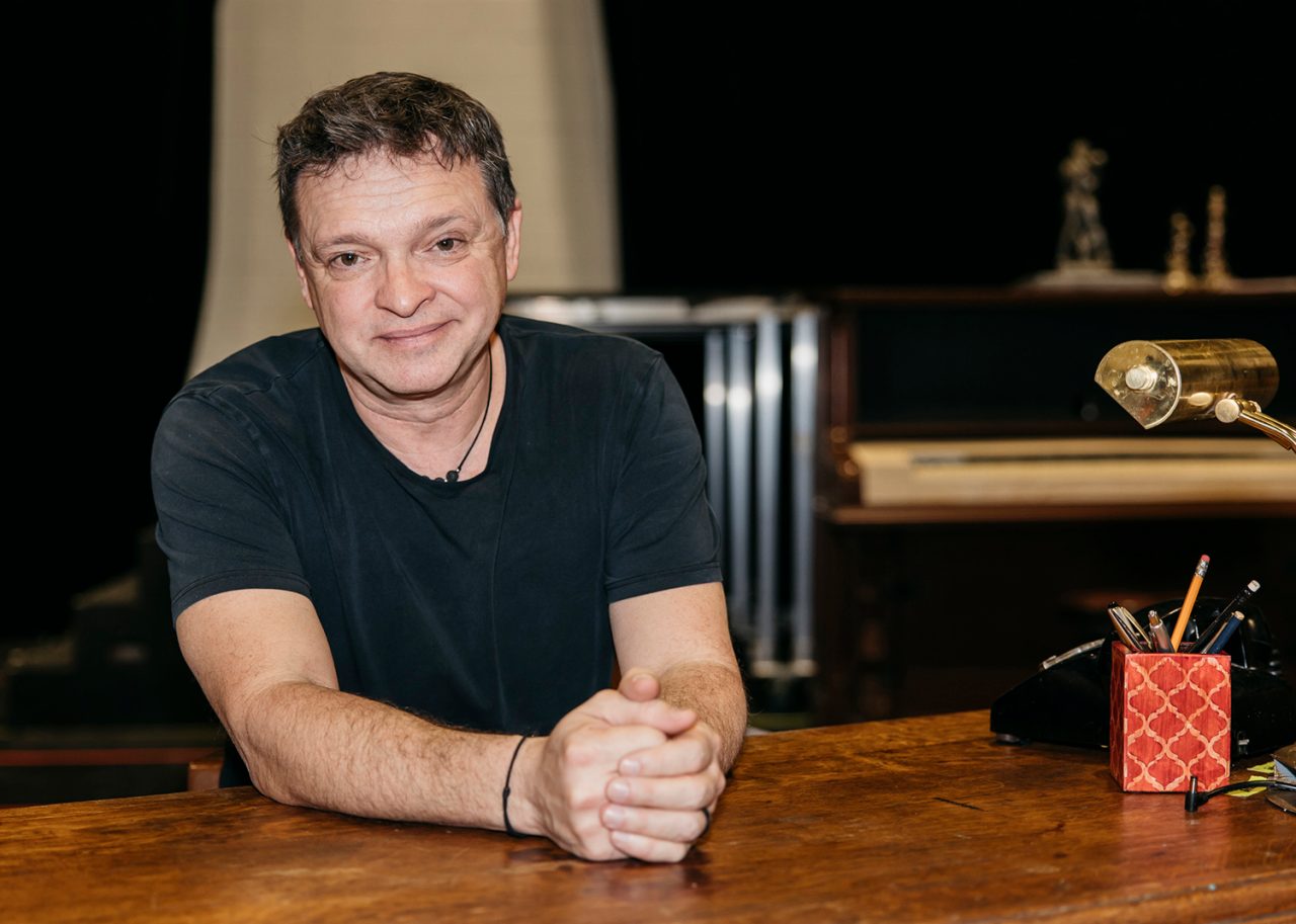 Serge Postigo nous entraîne en répétition de la comédie musicale Les ...