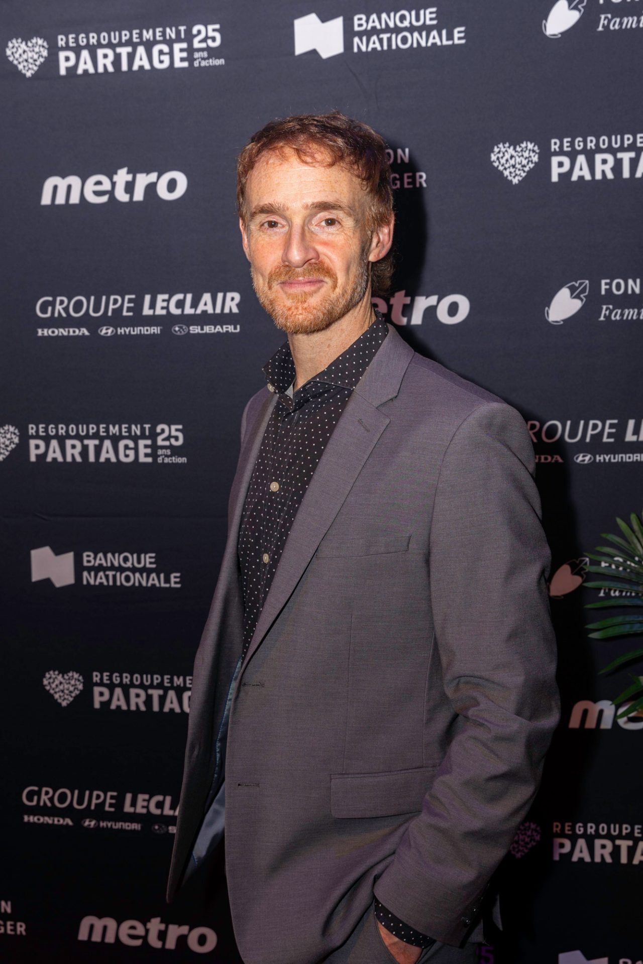 Une foule de stars réunies sur le tapis rouge pour la bonne cause!