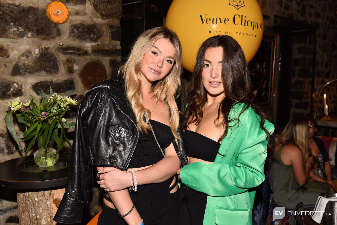 Tapis rouge bondé à l'Auberge St-Gabriel pour lancer les festivités du ...