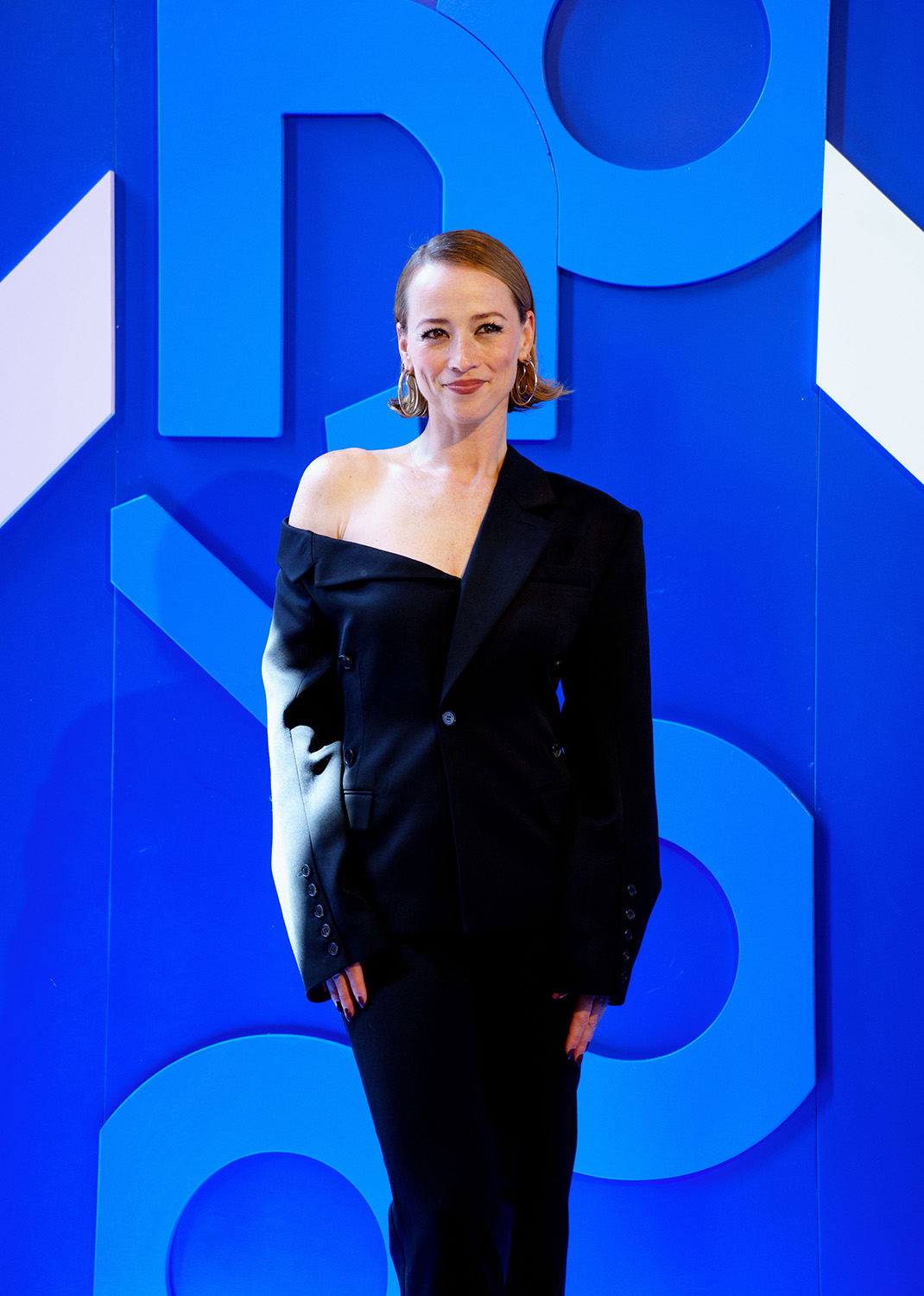 Vos vedettes préférées prennent la pose sur le tapis bleu, voyez les ...