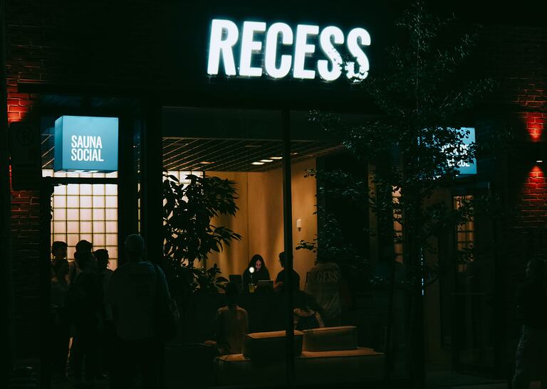 RECESS: on a visité la nouvelle station thermale qui permet de jaser