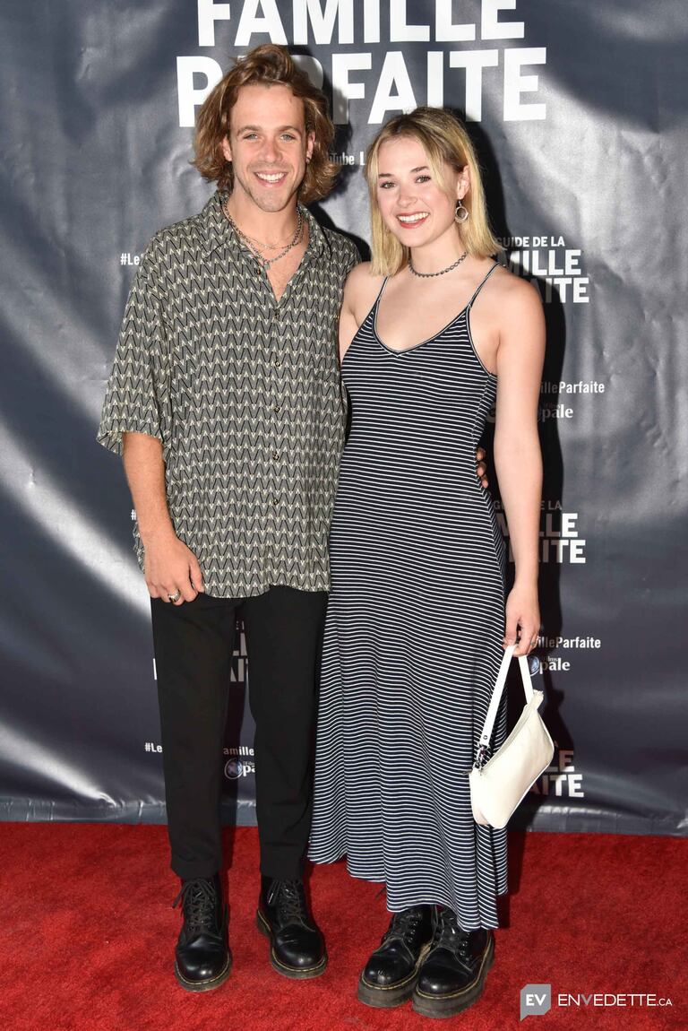 15 adorables photos d'Emi Chicoine et son amoureux connu