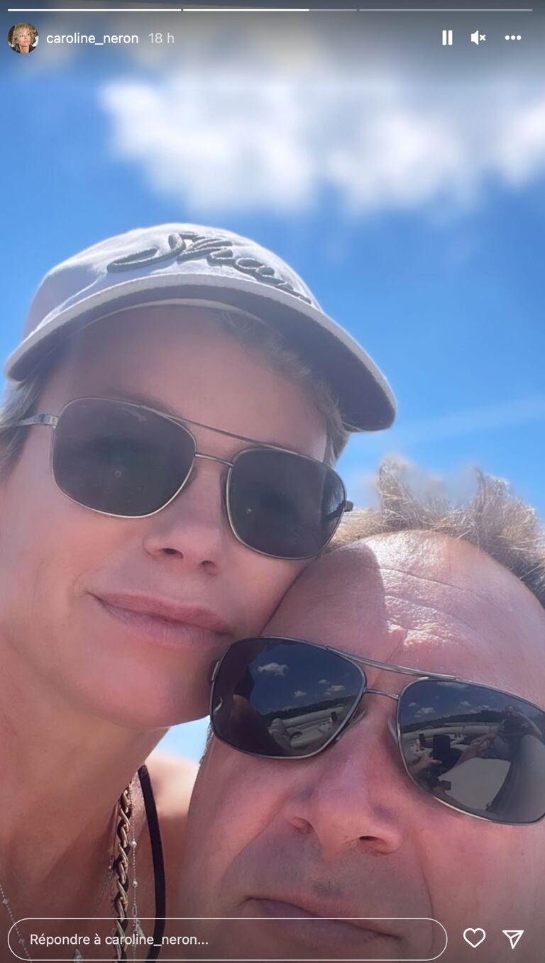 Caroline Néron passe une journée de rêve en bateau sur le lac avec son ...