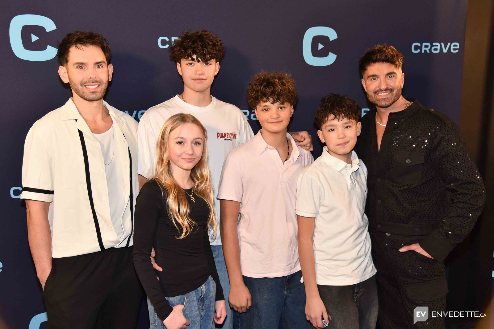Voyez toutes les photos de la première de Hors réseau: L’Expérience
