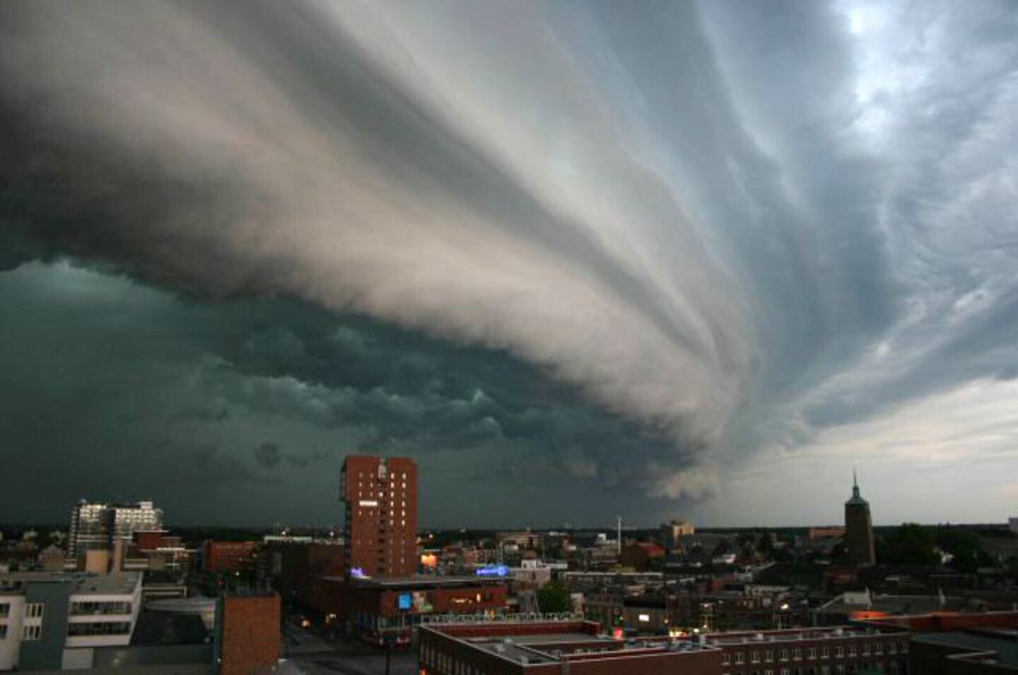 Quels sont les nouveaux nuages ajoutés à l'Atlas international?