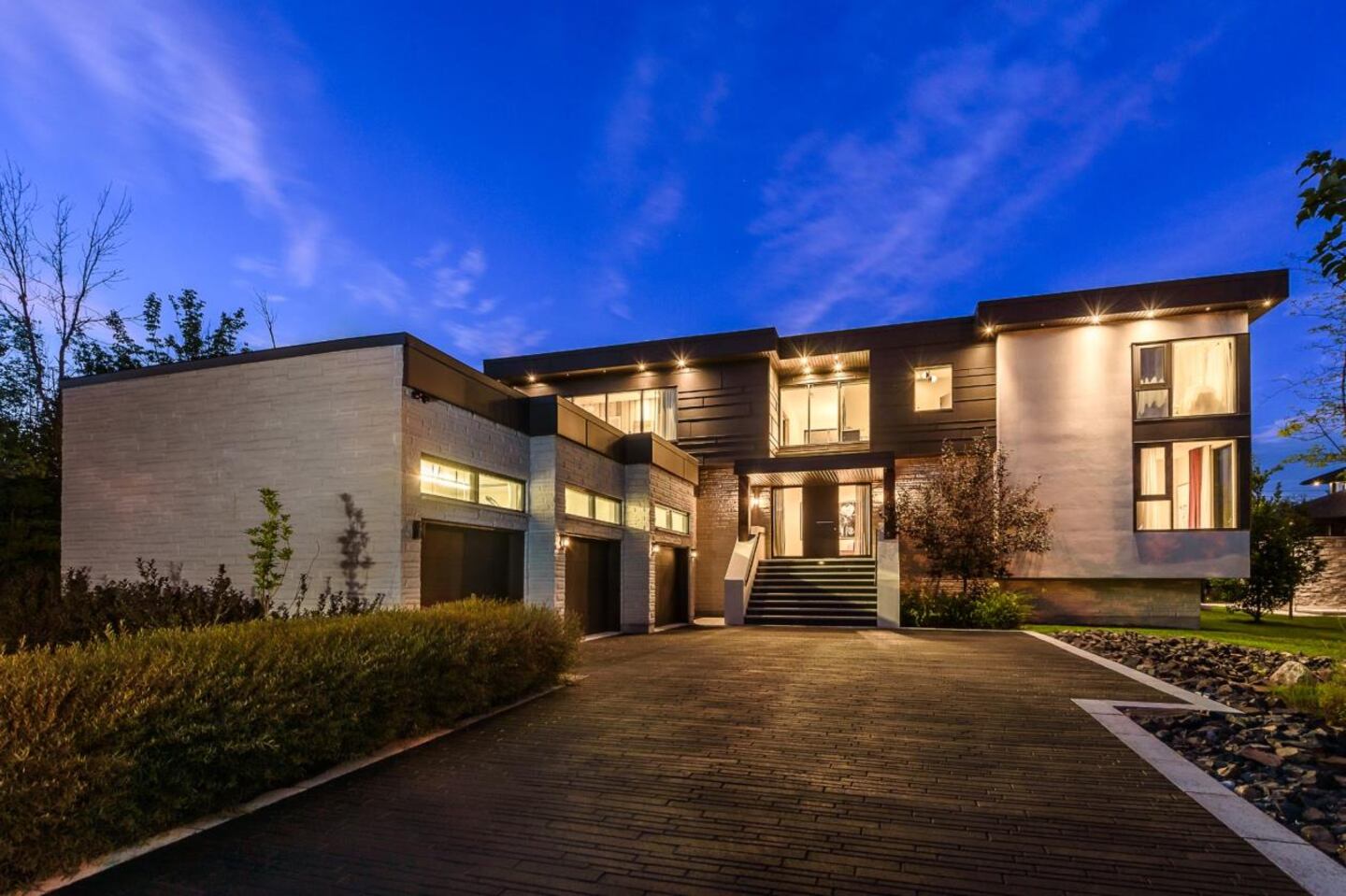 À voir: somptueux manoir à vendre à Boucherville pour 3,2M$