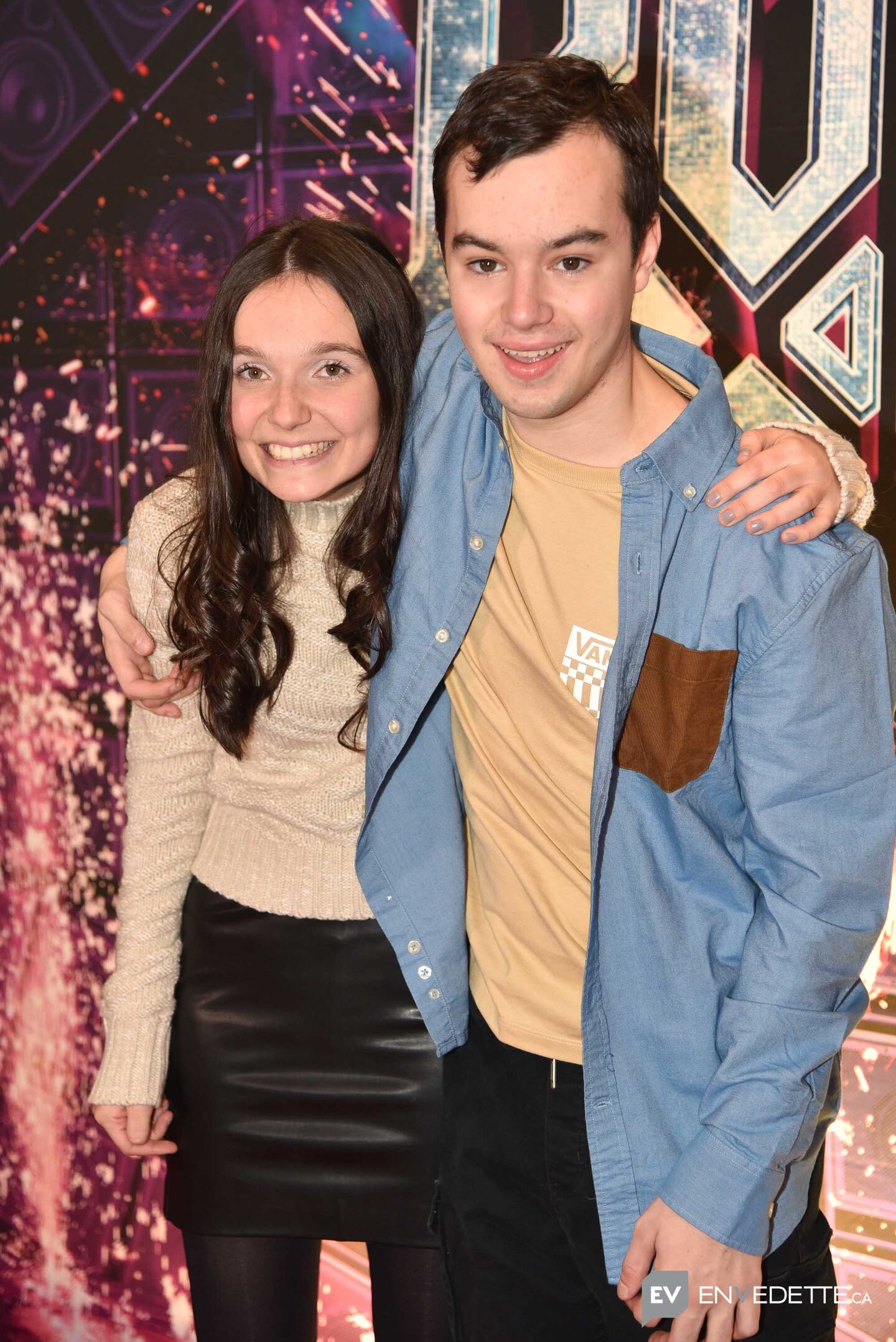 Benjamin Gratton et son amoureuse font une adorable première apparition ...