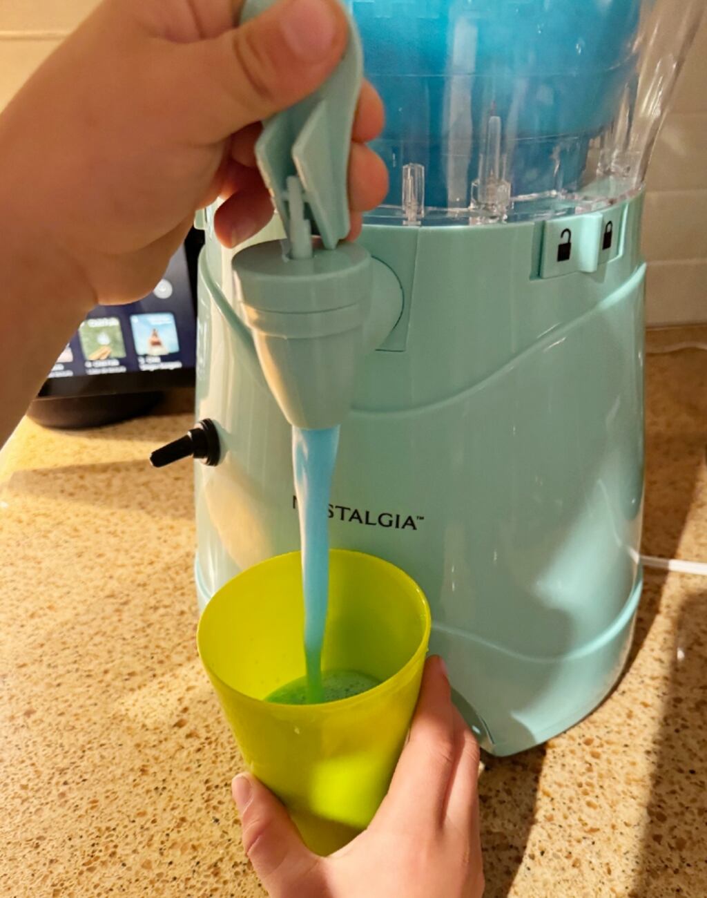 Machine à slush : j'ai testé ce modèle pour la maison
