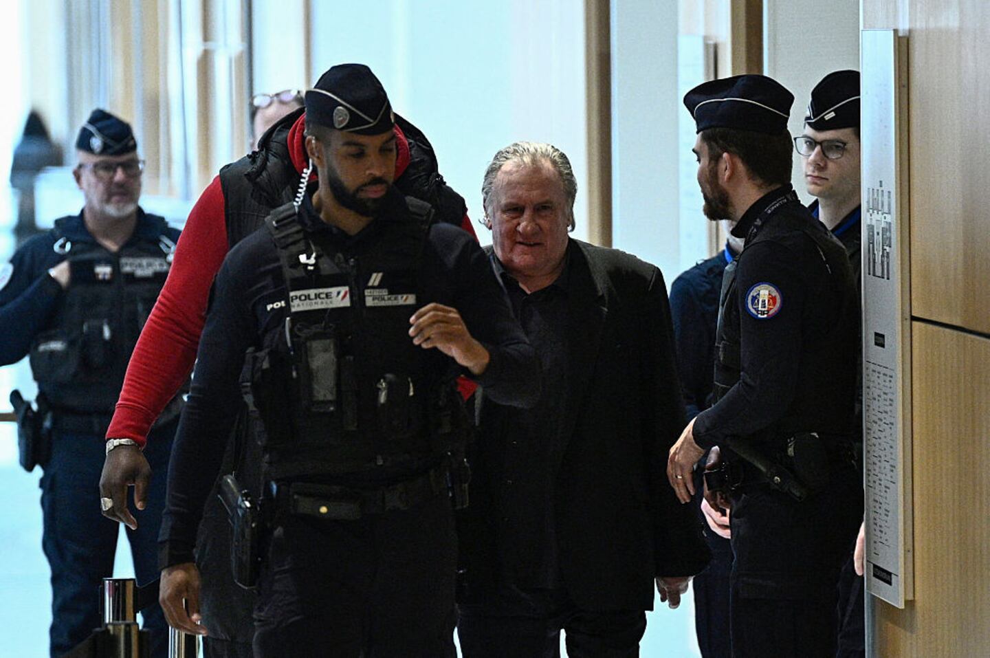 Alors que débute le Festival de Cannes, Gérard Depardieu est condamné à ...