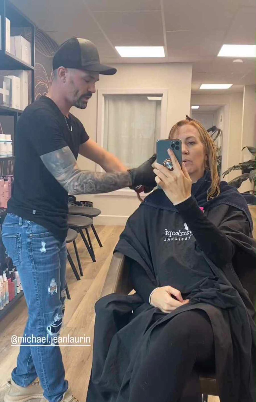 Mélanie Maynard recourt au botox capillaire et voici le résultat