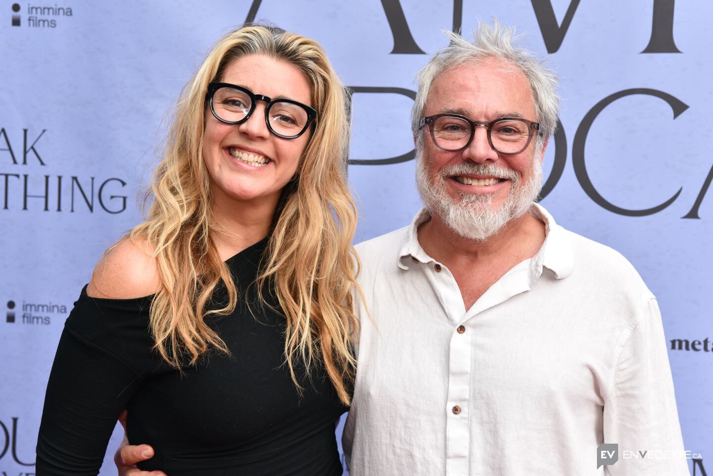 Christian Bégin fait une rare apparition avec sa femme sur un tapis rouge