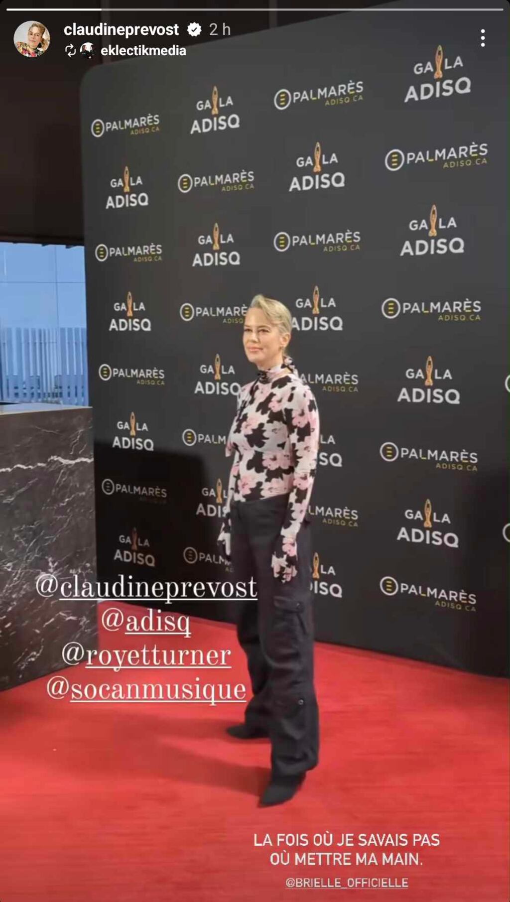 Claudine Prévost à couper le souffle dans un haut ganté unique