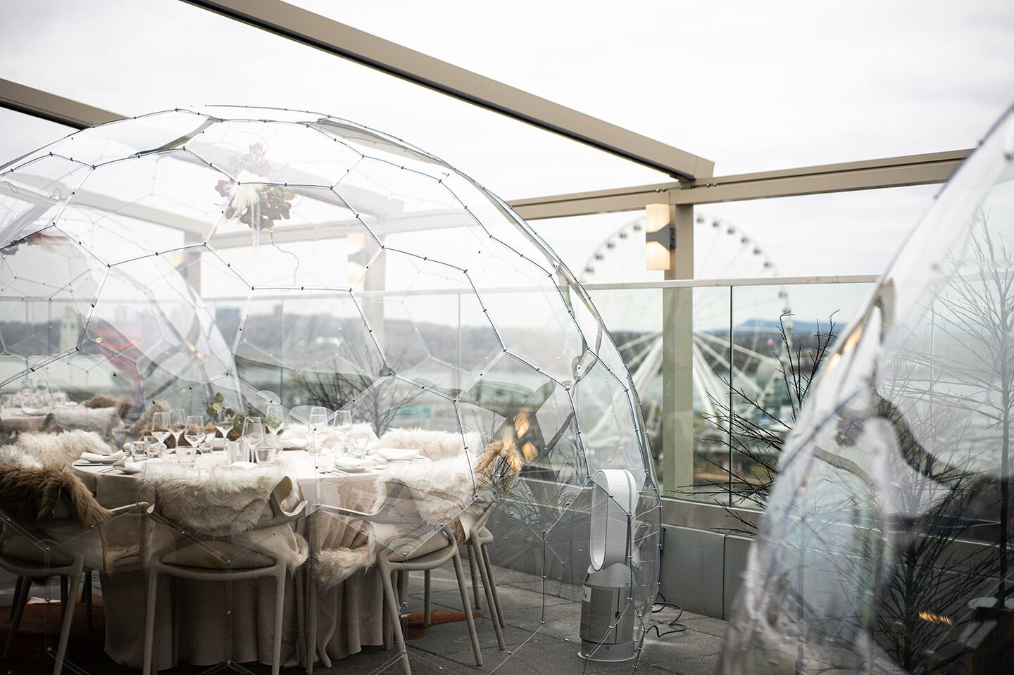 Cette terrasse sur toit avec dômes chauffés rouvre enfin!