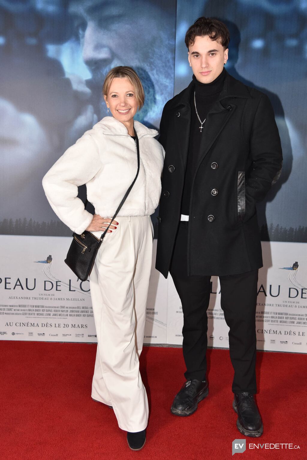 Retrouvailles pour Roy Dupuis et cette star de Disney sur le tapis rouge
