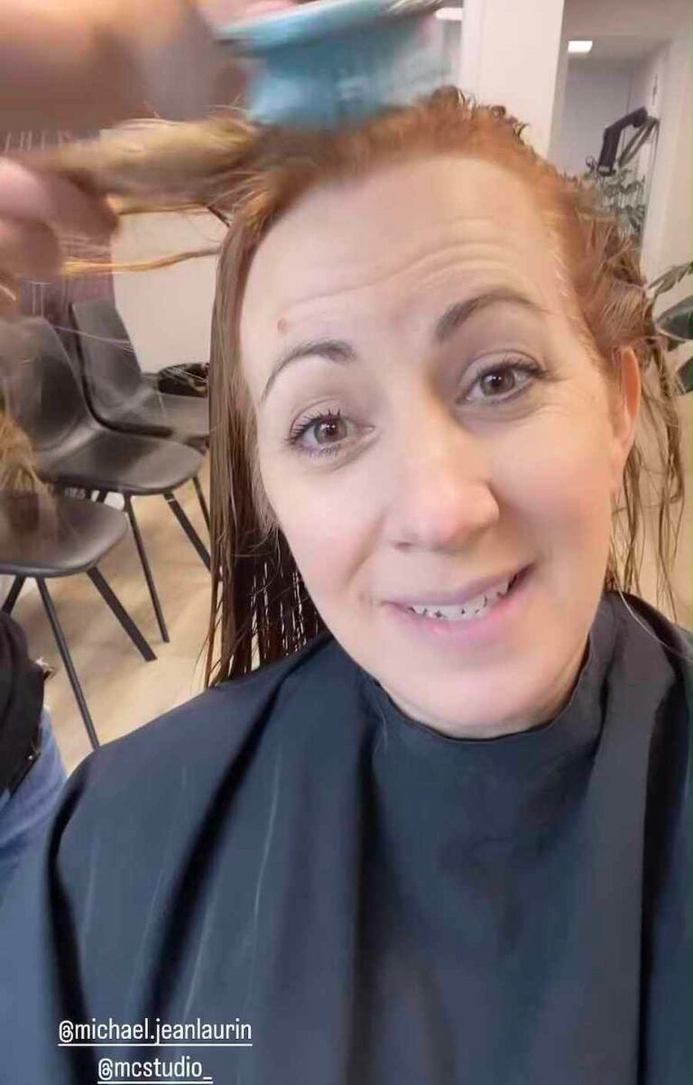 Mélanie Maynard recourt au botox capillaire et voici le résultat