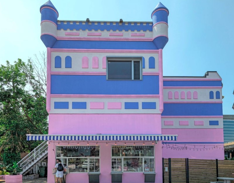 Un spot de bouffe japonaise s'installe dans ce château de Montréal