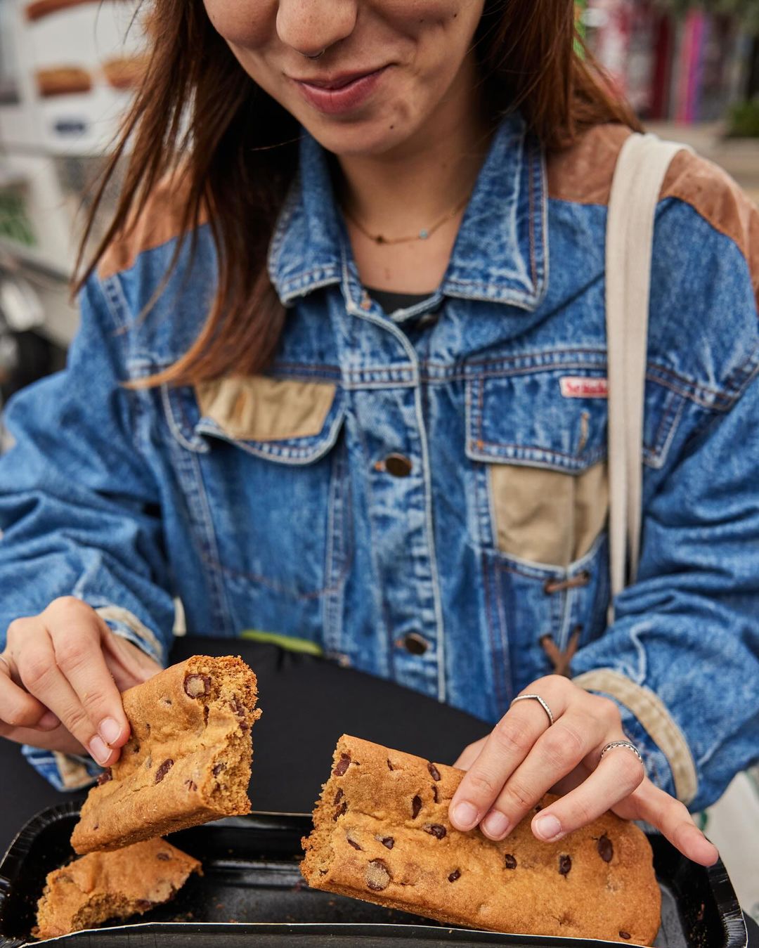 Subway lance un biscuit 12 pouces et la toile s'enflamme