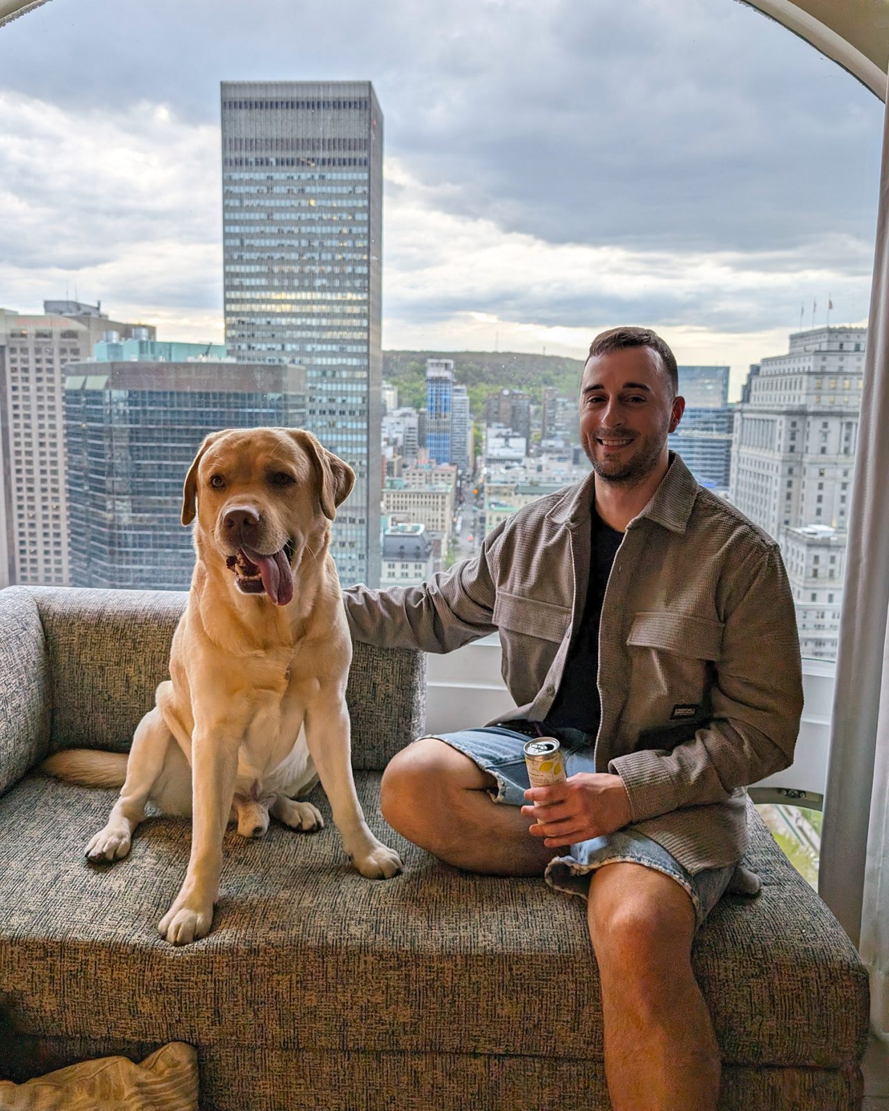 Ce populaire hôtel de Montréal accueille désormais les chiens