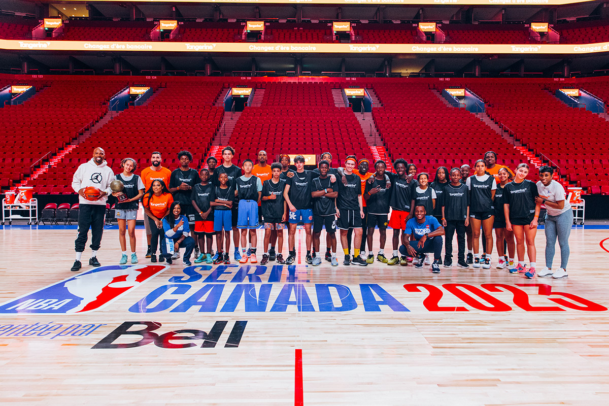 Des jeunes passionnés de basket reçoivent la surprise d'une vie
